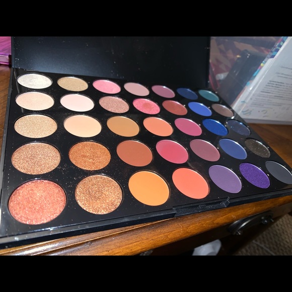 Morphe | Makeup | Morphe 35v Artistry Palette | Poshmark